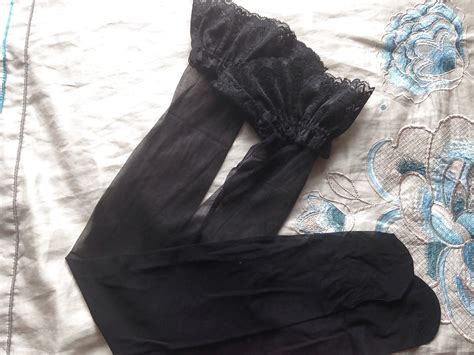 جوراب شیشه ای مشکی با آپدیت روزانه تمام صفحات عکس داره