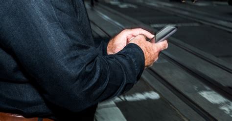 Send Us Your Dads Best Texts The New York Times