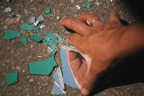 How Do You Throw Away Broken Glass At Hayley Eliza Blog