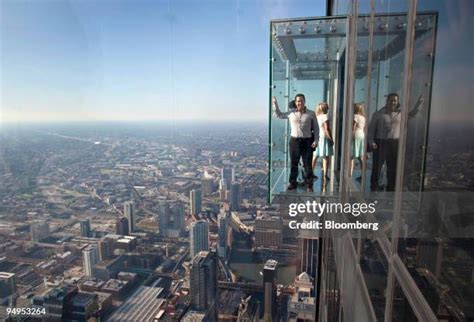 Sears Tower Observation Deck Photos And Premium High Res Pictures