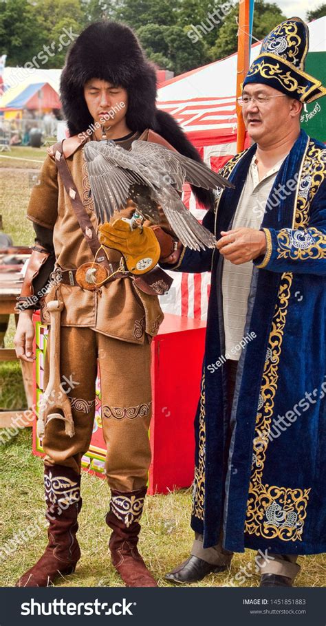 Mongolian Clothing For Men