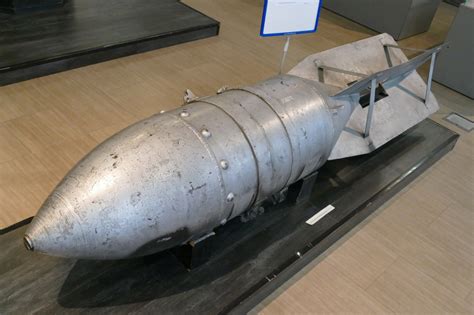 В Краснодаре заметили, как перевозят мощные авиационные бомбы ФАБ-500 ...
