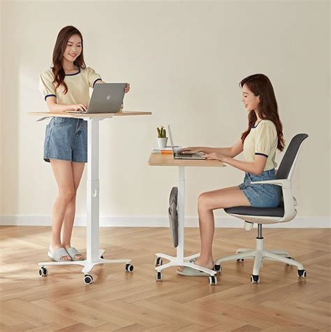 Escritorio De Altura Regulable Para Oficina Y Hogar WEB QD002 Aguila Muebles