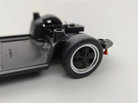 Porsche 911 Turbo 33 Red Chassis Autoart Spares