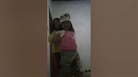 Kakak Orlin dan adik Nayya #lagu #naikkeretaapi - YouTube