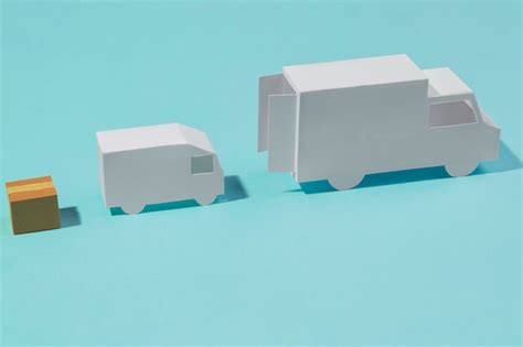 하이 앵글 배달 트럭 및 상자 무료 사진