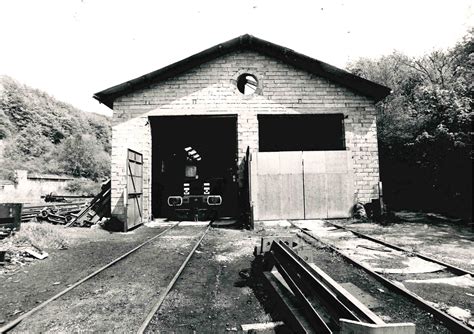 Train 1900 Railway Shed Minett Park