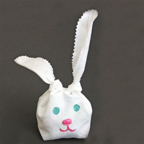 15 Minute Bunny Bags | AllFreeKidsCrafts.com