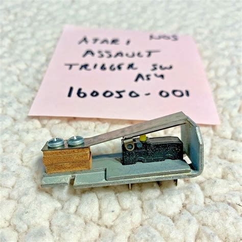 Original Nos Atari Assault Arcade Trigger Switch Assembly 160050 001