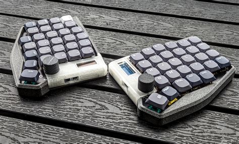 hot to use function keys for q1 keyboard without pressing fn key r