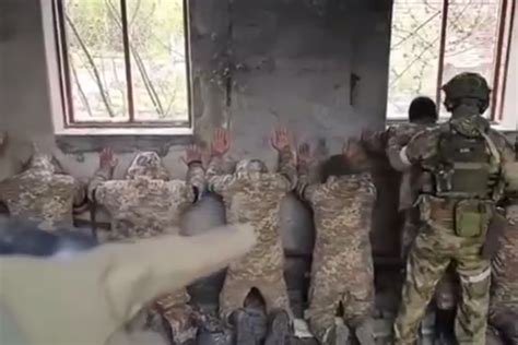 Российские бойцы под Авдеевкой взяли в плен группу 110 й бригады ВСУ Российская газета