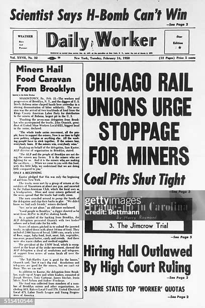 New York Daily Newspaper Photos And Premium High Res Pictures Getty