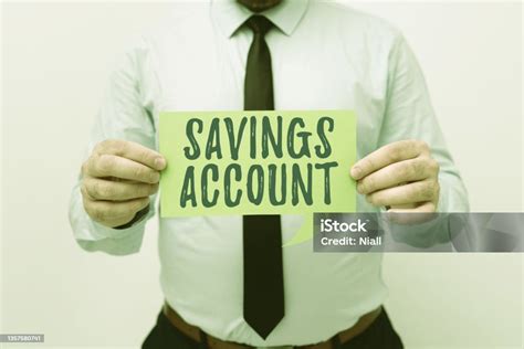 영감 저축 계좌를 보여주는 텍스트 계획 프로세스를 보여주는 새로운 계획 과 아이디어를 제시 은행에서 보유 된 이자 예금 계좌에 작성된 단어 35 39세에 대한 스톡 사진 및