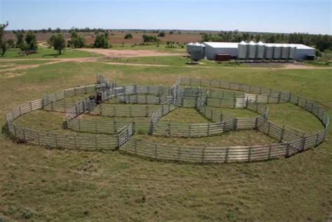Livestock Ranch Equipment Panels Barn Farm Ranch Sheep Goat Equipment