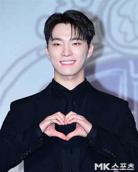 세븐틴 디노 ‘귀여운 막내 Mk포토