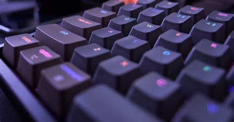 터치패드가 있는 상위 4개 무선 키보드 Moyens Io