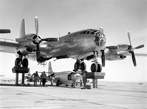 Американский тяжелый бомбардировщик Boeing B 50 Superfortress