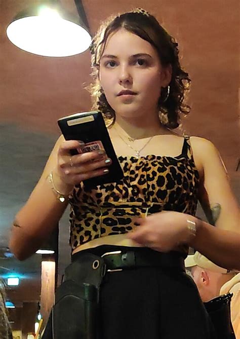 Cute Waitress Boobs Forum