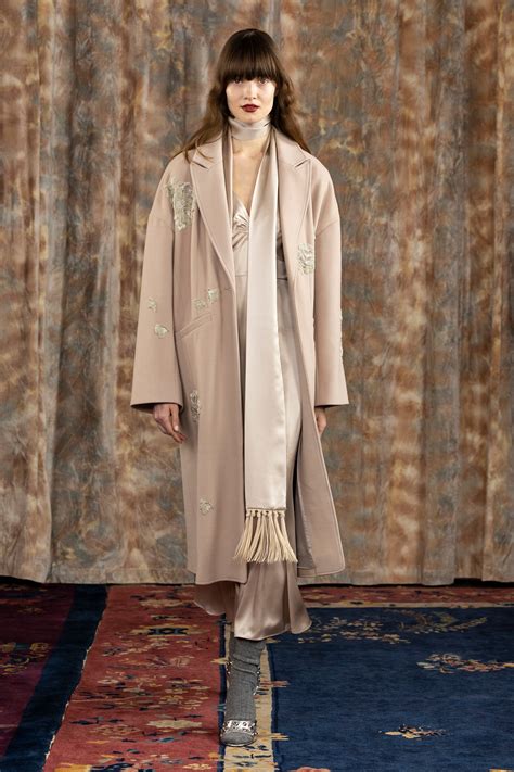 Cinq à Sept Fall 2023 Ready To Wear Fashion Show Vogue