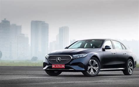 Mercedes Benz C Class Right View Mercedes Benz C Class Images