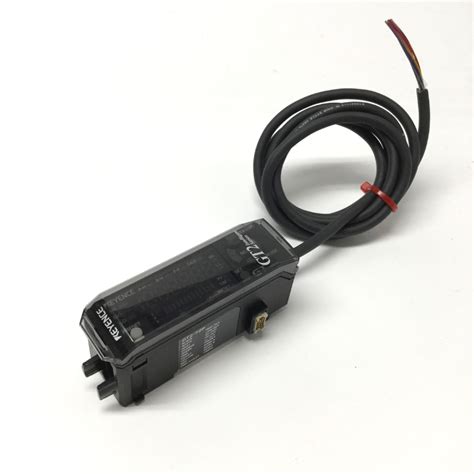 Keyence Gt2 72p Contact Displacement Sensor Amplifier Unit 10 30vdc Next Day Automation