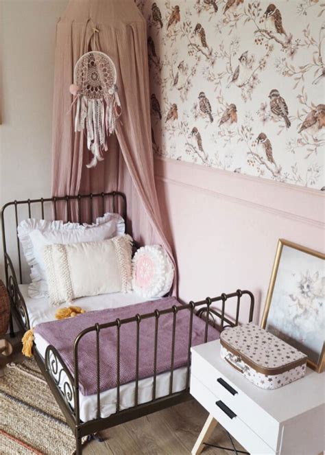 Girl Room Wallpapers