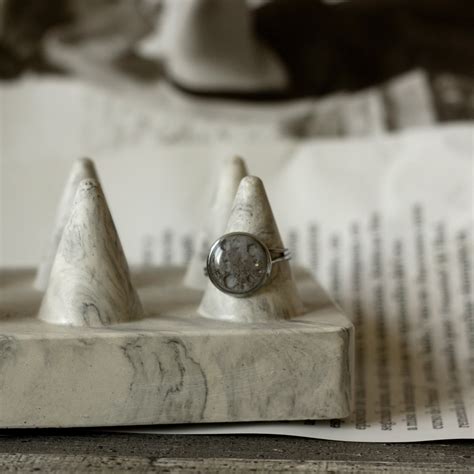 Украшения в виде луны Пикабу