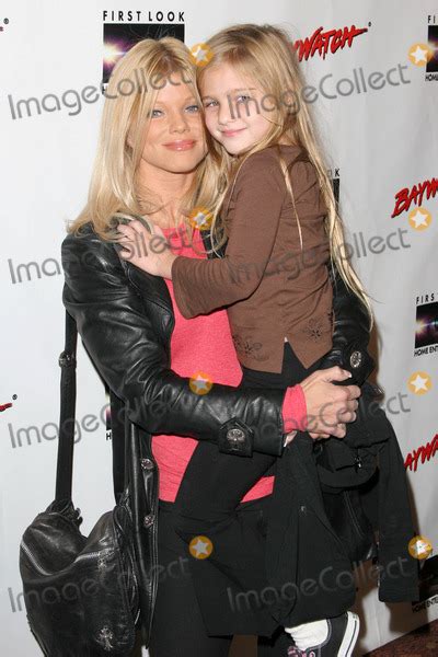 Photos And Pictures Donna Derrico And Daughter Frankie Jean Sixx At