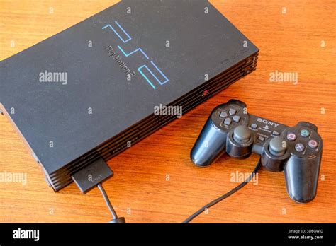 Sony Playstation Ps2 Video Game Console With Dual Shock Controller The