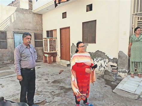 Pooja Luthra Sachdeva Listened To The Problems Of Ward Residents Assured Of Quick Solution