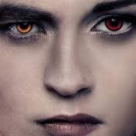 Pin By Pinner On Breaking Dawn Part 2 Vampire Twilight Twilight Saga