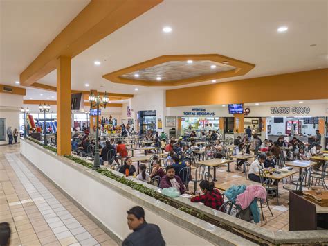 Jacarandas Plaza Sendero