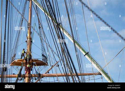 Mizzenmast Auf Viktorianischem Schlachtschiff Hms Krieger Fotos Und