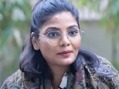 Sidhi Peshab Kand Update Fir Against Neha Singh Rathore In Bhopal For