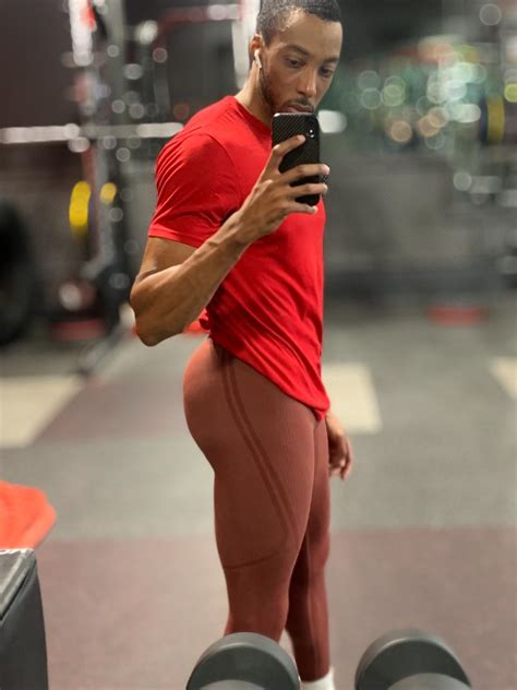 My Friend Asked For A Glute Pump Pic Figured Id Share R