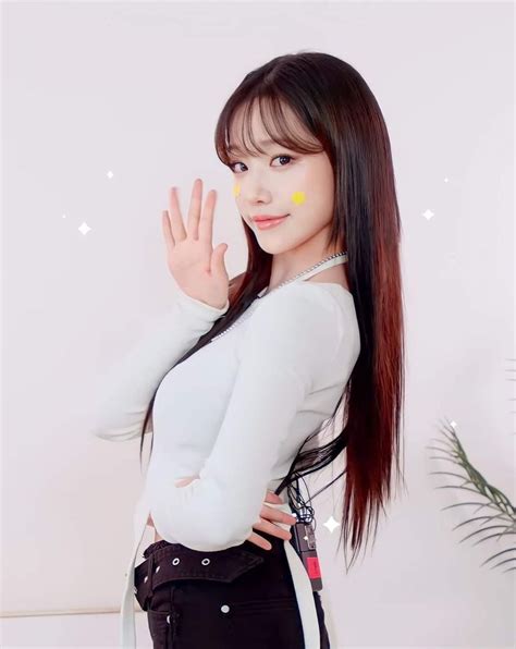 Pin By Negus On มาเคเน มาเคเนโช Yuri Japanese Girl Group Girl