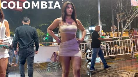 Parque Lleras 2 Am Nightlife District In Medellin 🇨🇴 Colombia Youtube