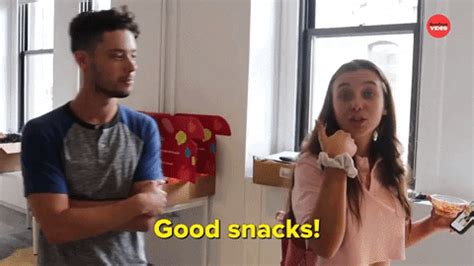 Good Snacks S Find And Share On Giphy