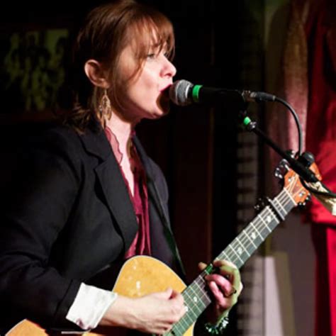 Suzanne Vega ‘luka Disturbing Songs People Love