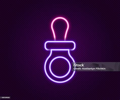 빛나는 네온 라인 아기 더미 젖꼭지 아이콘 검은 배경에 격리 아이의 장난감 다채로운 개요 개념 벡터 다중 색상에 대한 스톡 벡터