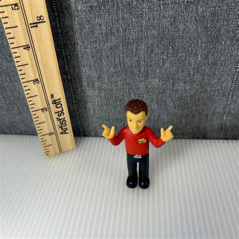 The Wiggles Simon Pvc 3 Inch Red Figure 2013 Wicked Cool Toys 4689420134