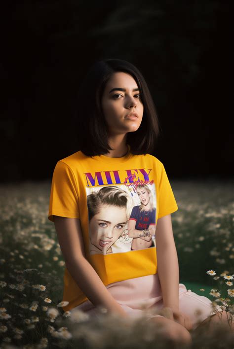 Miley Cyrus Shirt Miley Cyrus Tshirt New Design Casual Unisex Tee Size