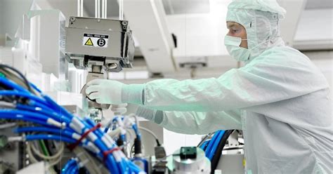 美에 반기든 네덜란드 “對중국 반도체장비 수출 우리가 결정할 것”