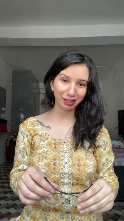 Every chashmish girl 👧 #manishaverma2k3 - YouTube