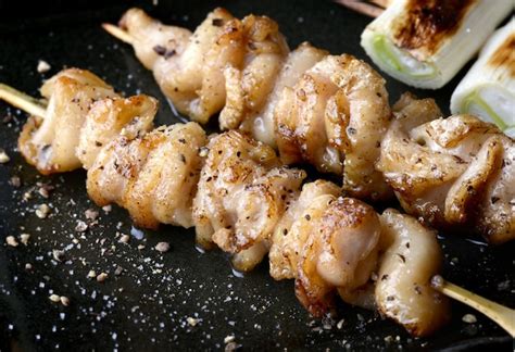 Premium Photo Japanese Style Skewer Grilled Chicken With Salt And Pepper