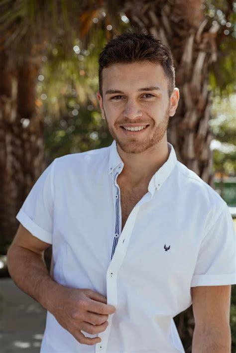 Ky Newton — Tamblyn Model Management