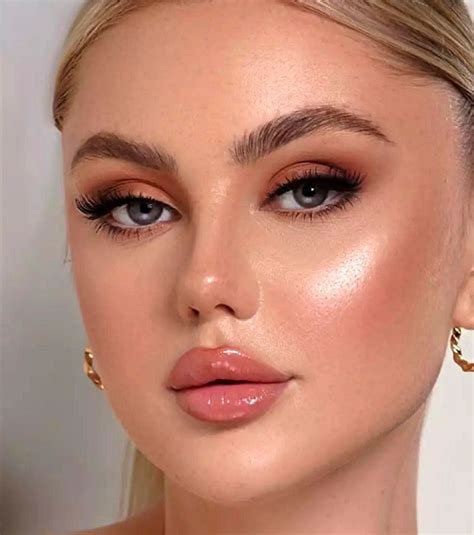 چگونه ماندگاری آرایش خود را افزایش دهیم؟ منظورم تتو نیستا، از اسپری