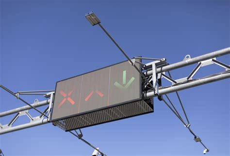 Kelebihan Dan Manfaat Sistem Variable Message Sign Untuk Jalan Tol