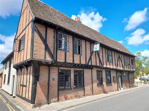 Camra Crown And Mitre Kings Lynn Riverside Gastropub