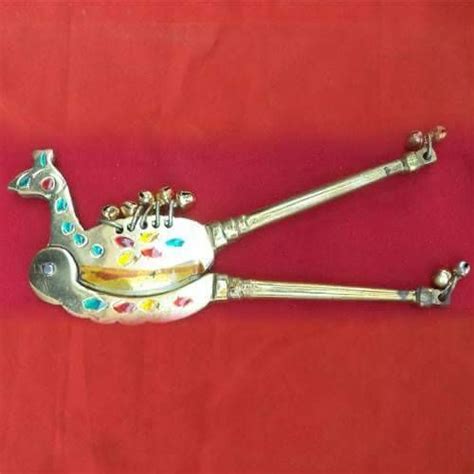 Brass Nutcrackers Features High Durability At Best Price In Bhuj Id 2950696